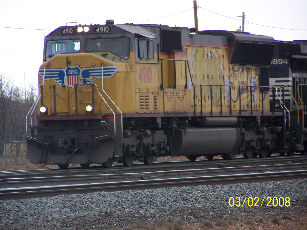 UP SD70M 4910